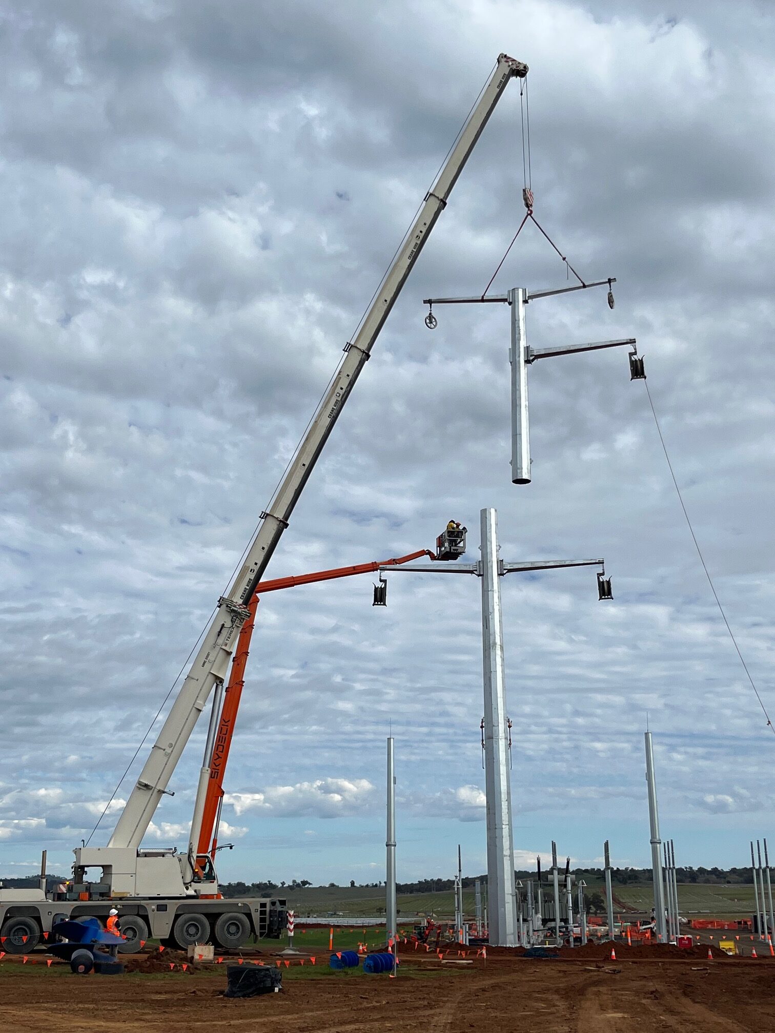 Base Plate Mounted Poles | IUP