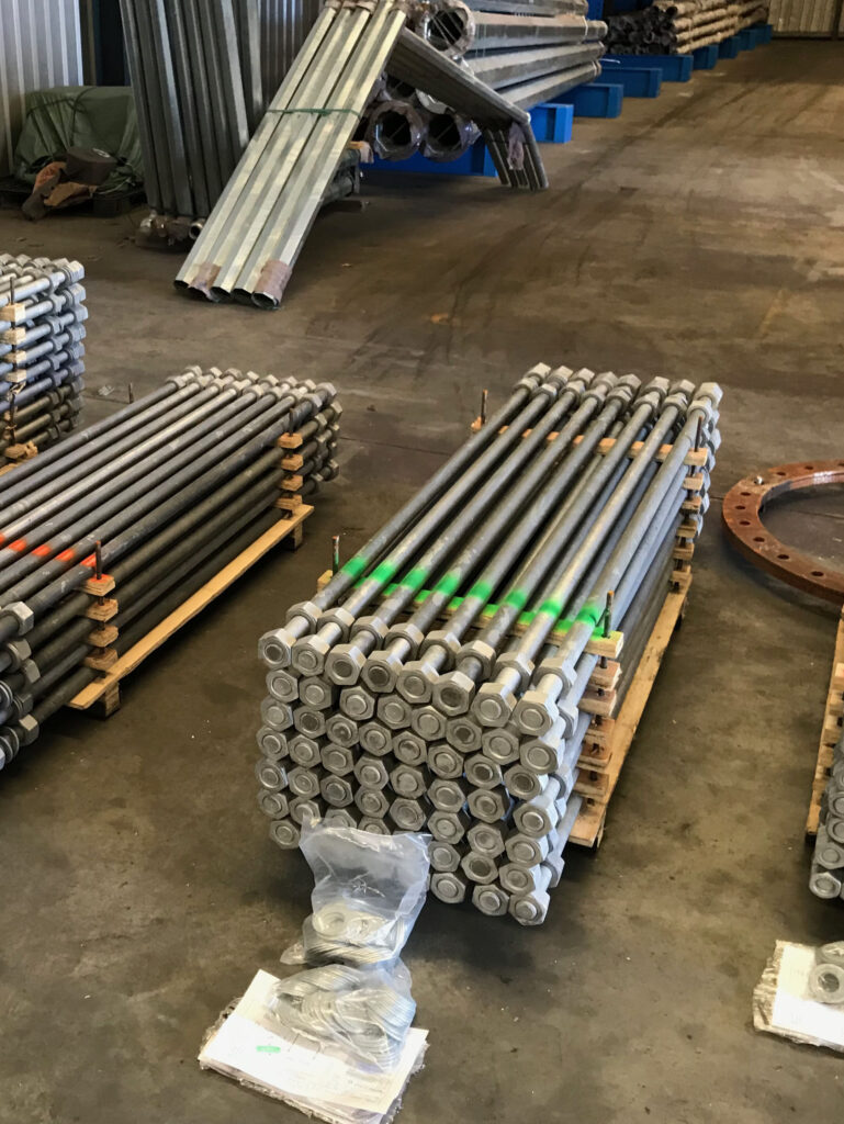 Base Plate Mounted Poles | IUP